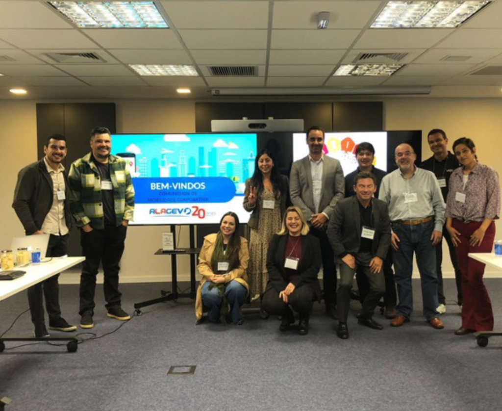 CMOB :: Mobilidade Corporativa - ALAGEV